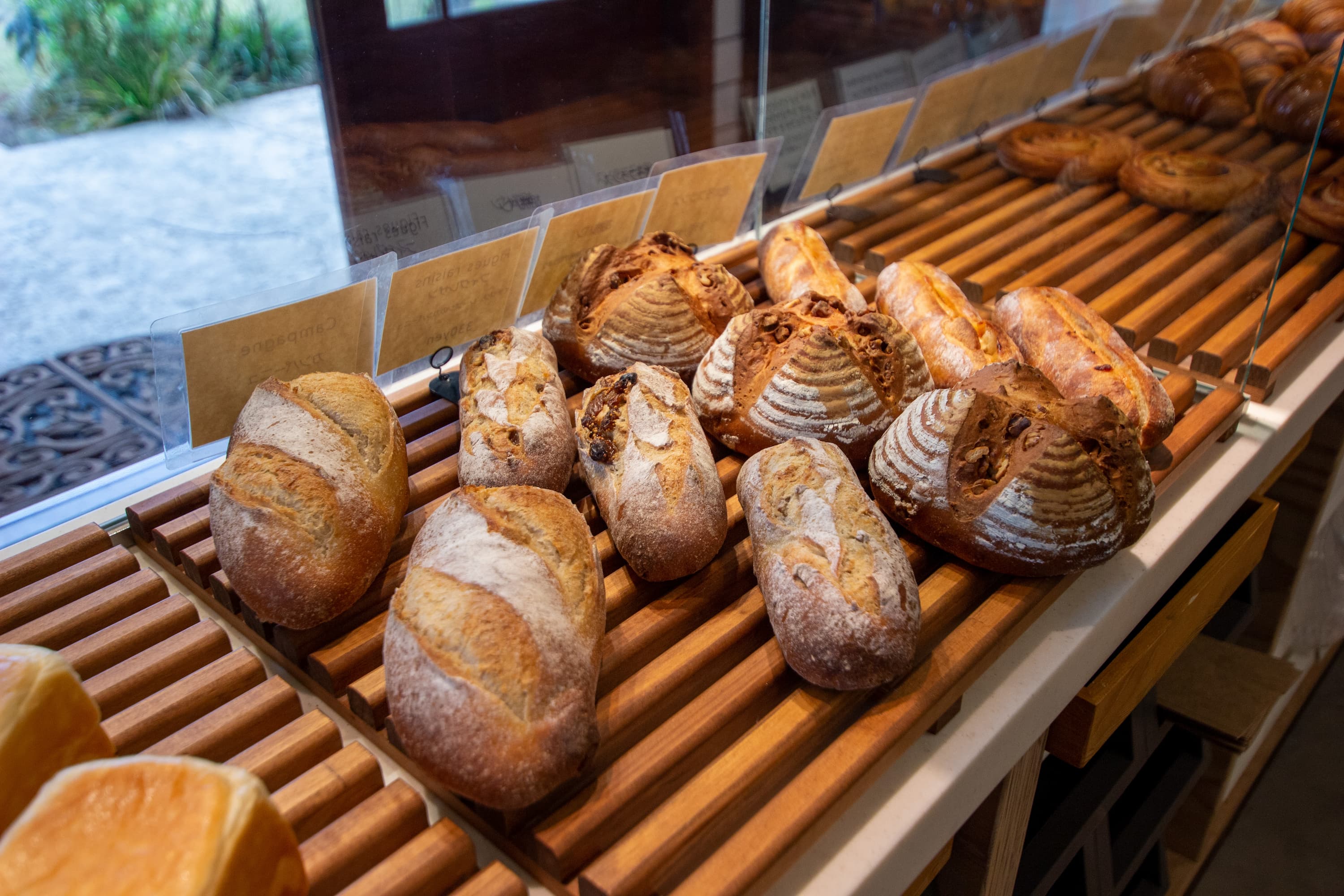 当店ではクロワッサンを中心として、